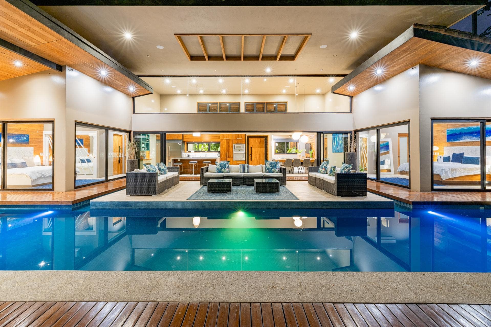 VIDA Luxury Villa Collection
